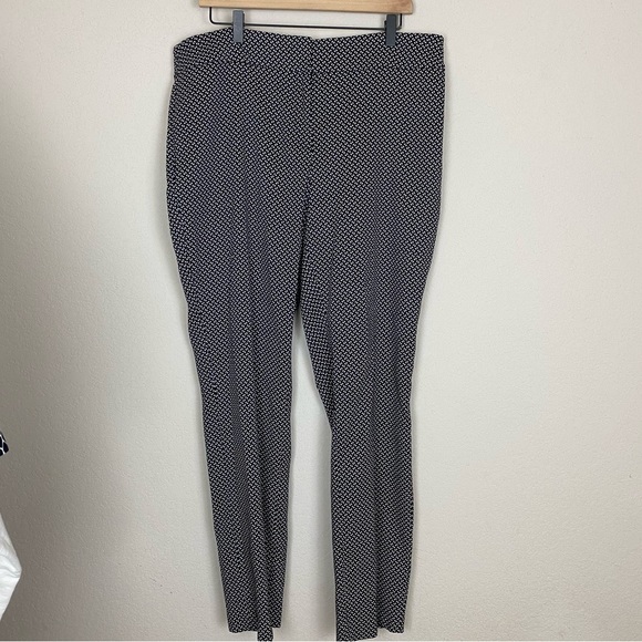 Kasper | Pants & Jumpsuits | Kasper Geometrical Black And White Plus ...